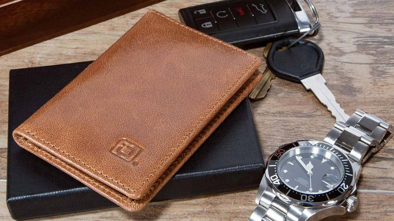 Men's Wallet with ID Window | 10 Slot Leather Bifold Wallet | ID Stronghold